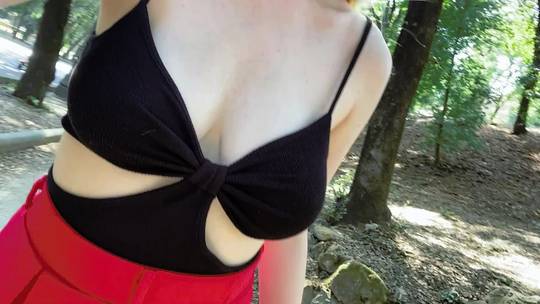 Would you stop and stare? | Scrolller