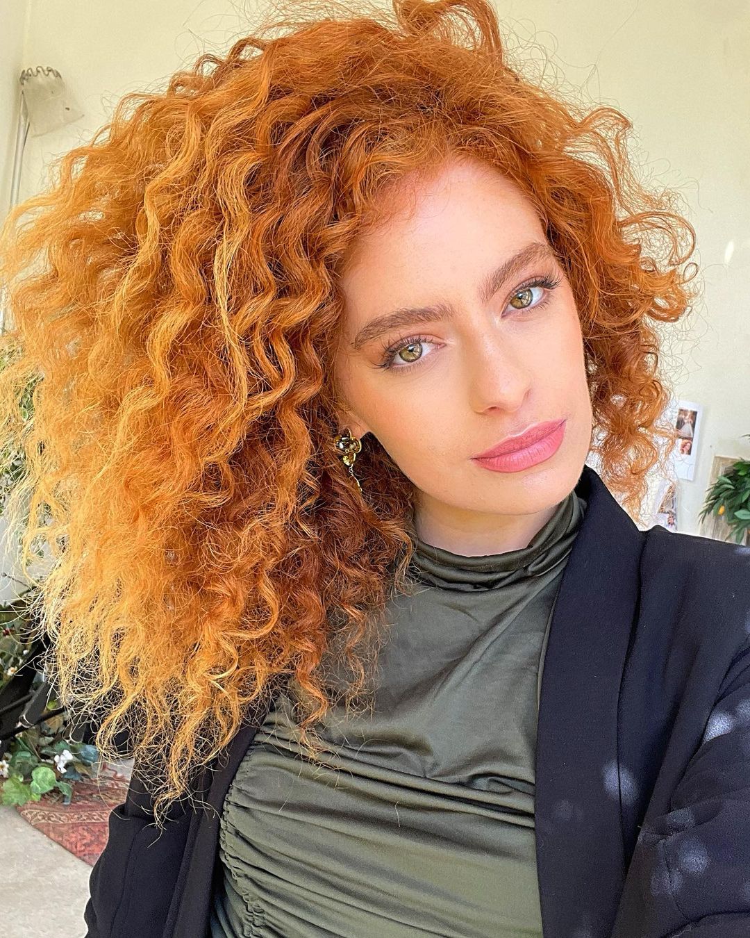 Ginger Curls | Scrolller
