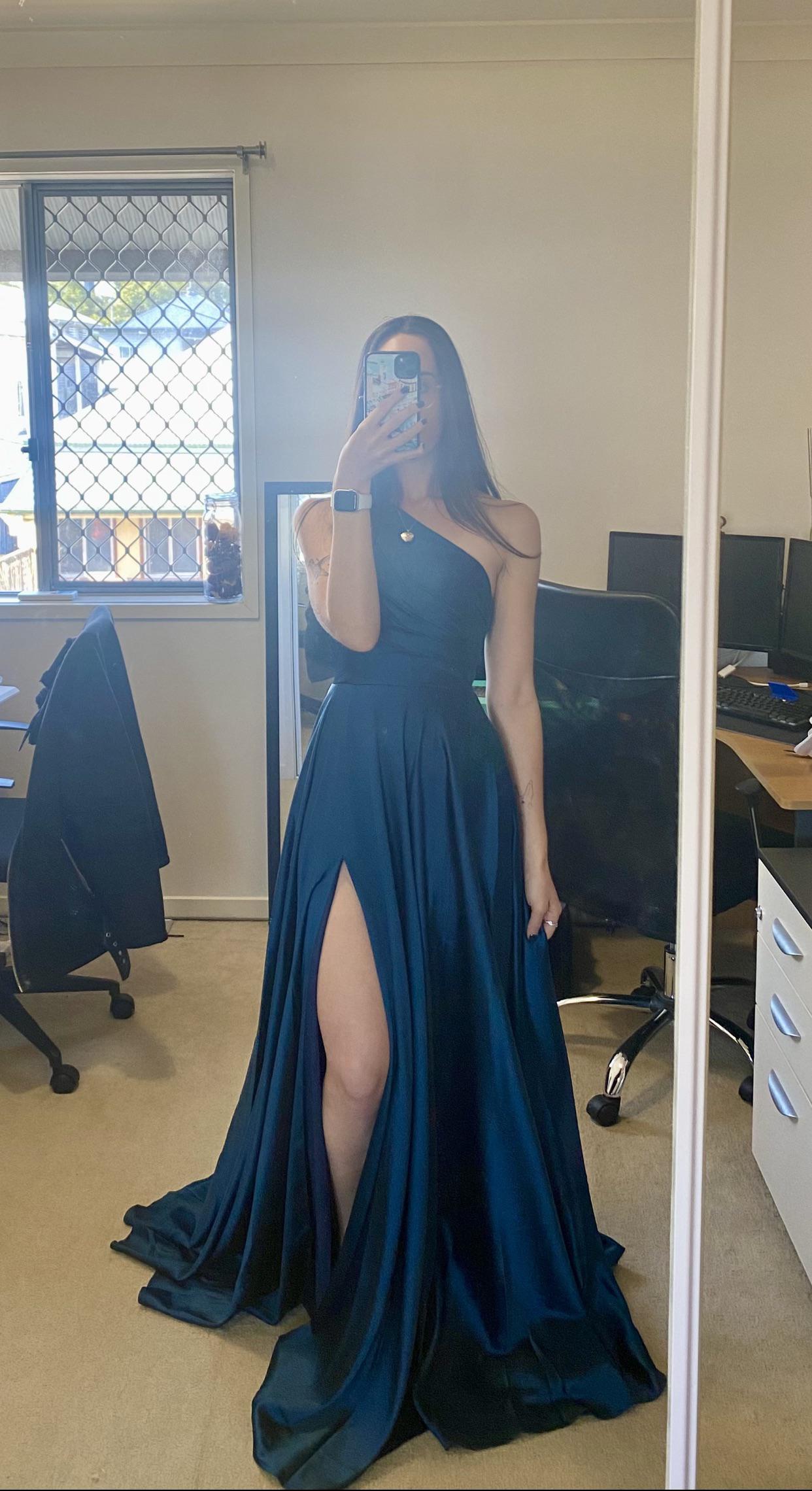 Going to a ball next month! Have the dress but clueless with accessories :( | Scrolller