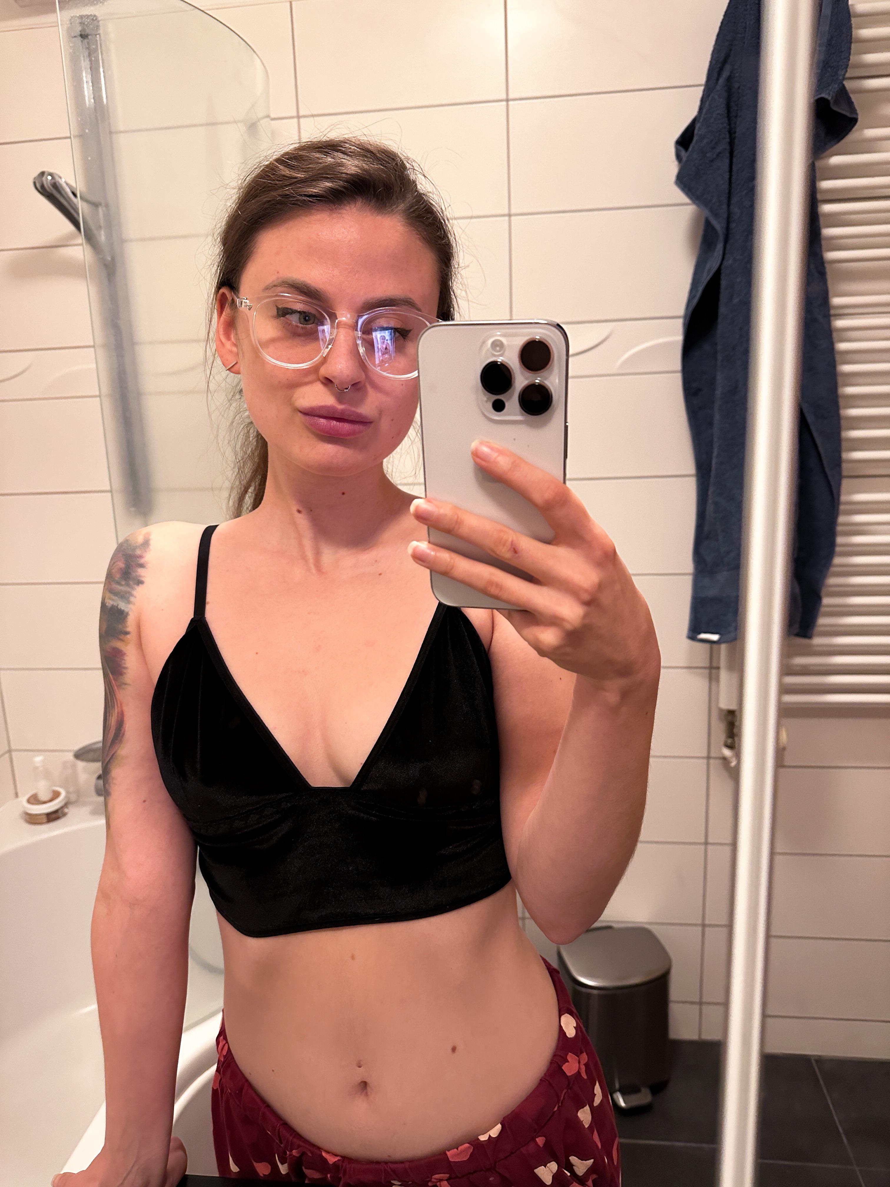 Gonna have lunch in the city. Wanna join? | Scrolller