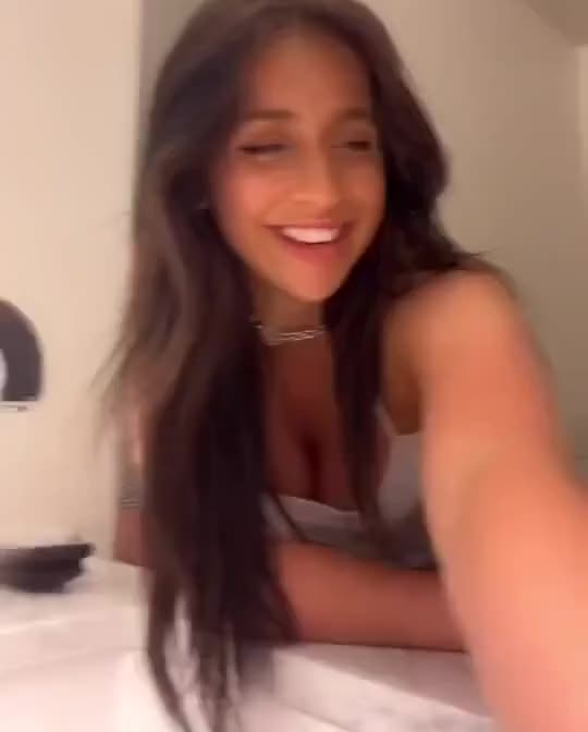 Good girl. Finally showed some cleavage | Scrolller