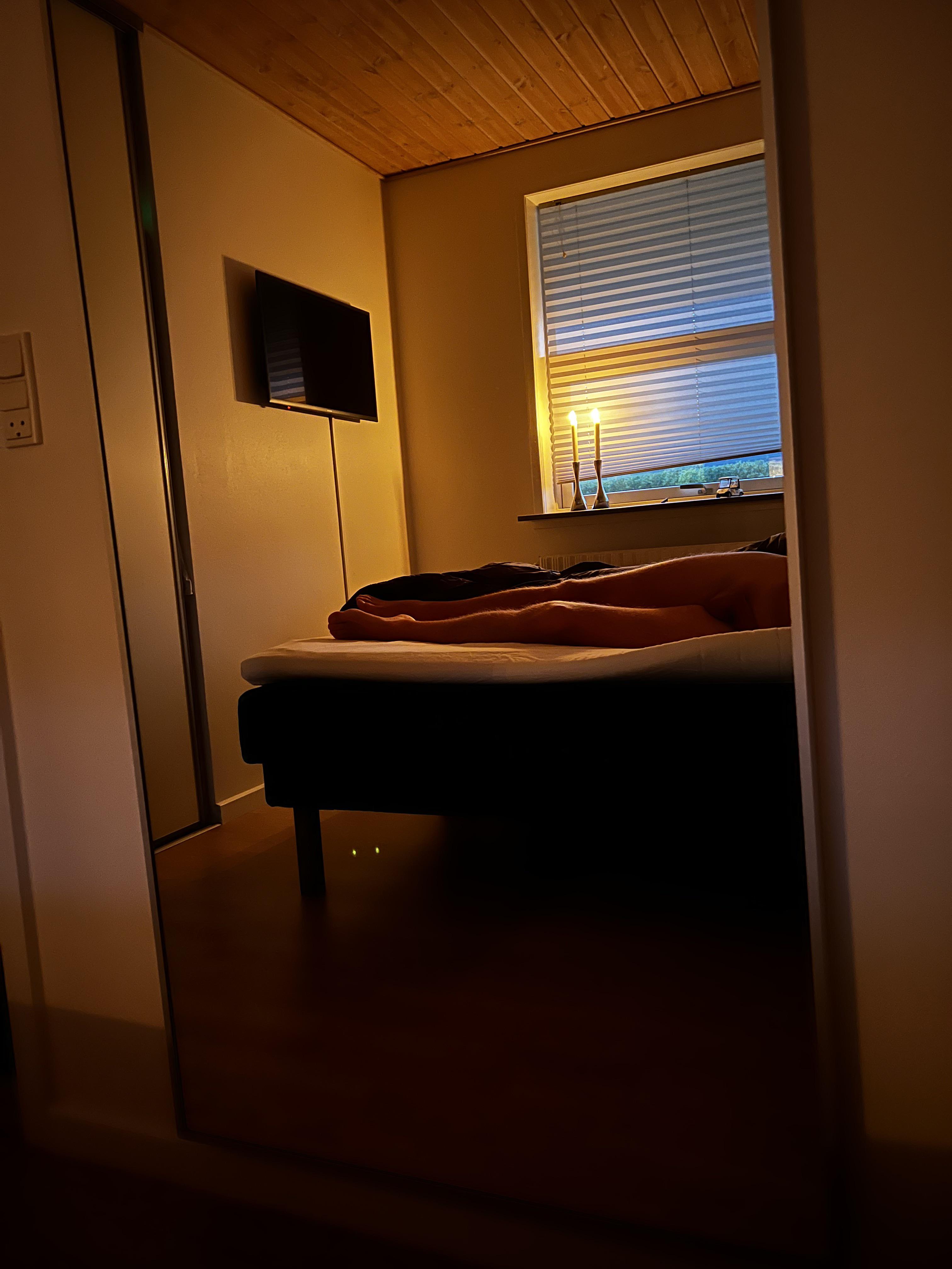 Goodmorning [M]43 | Scrolller