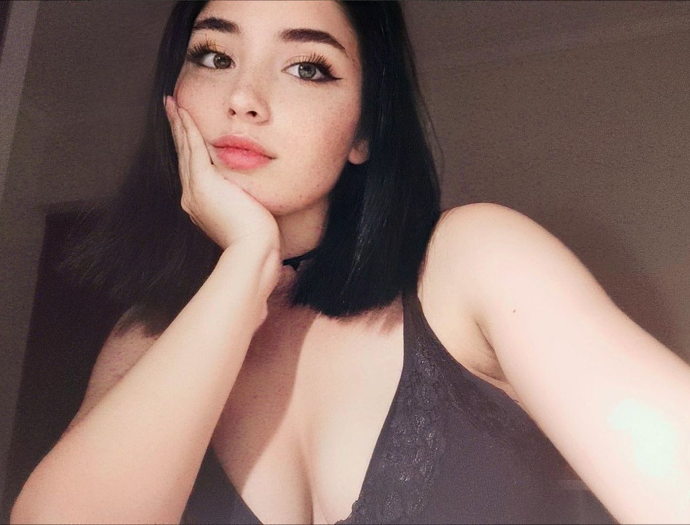 goodnight 😴 | Scrolller