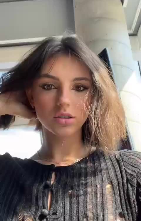 Gorgeous glam 2 | Scrolller