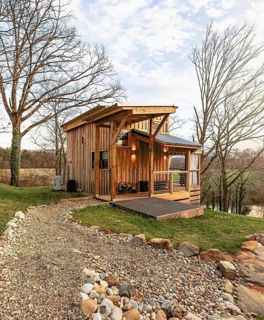 Gorgeous tiny home 🖤 | Scrolller