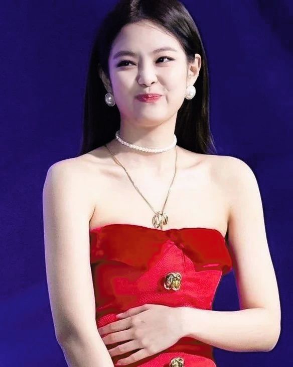 gummy jennie | Scrolller