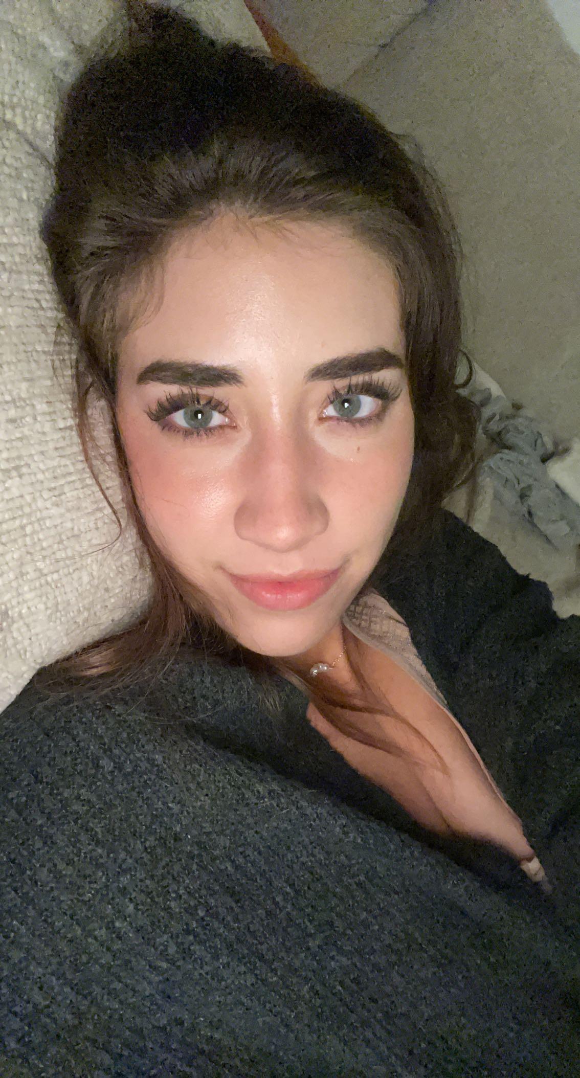 H(eye)! 👀 | Scrolller