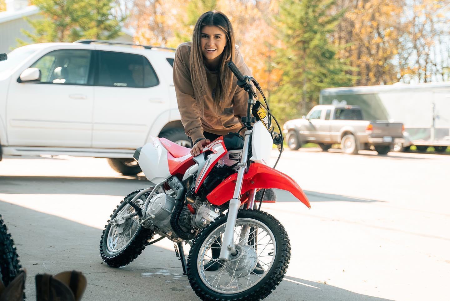 Hailie and her pit bike | Scrolller