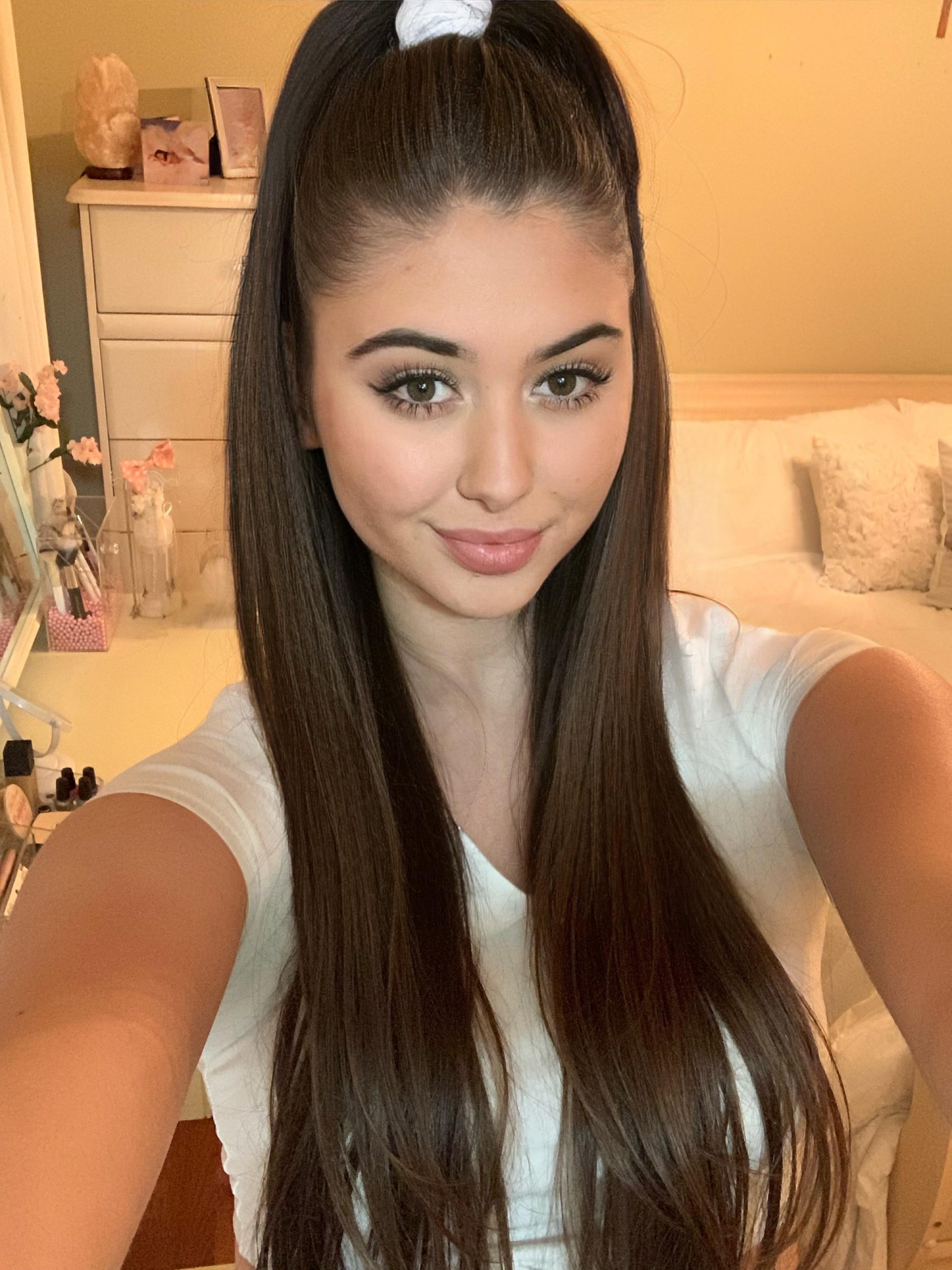 Half up half down is a vibe | Scrolller