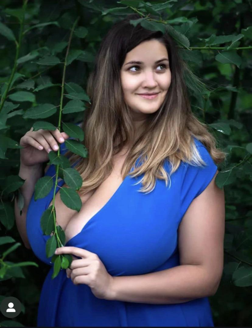 Hanging with nature | Scrolller