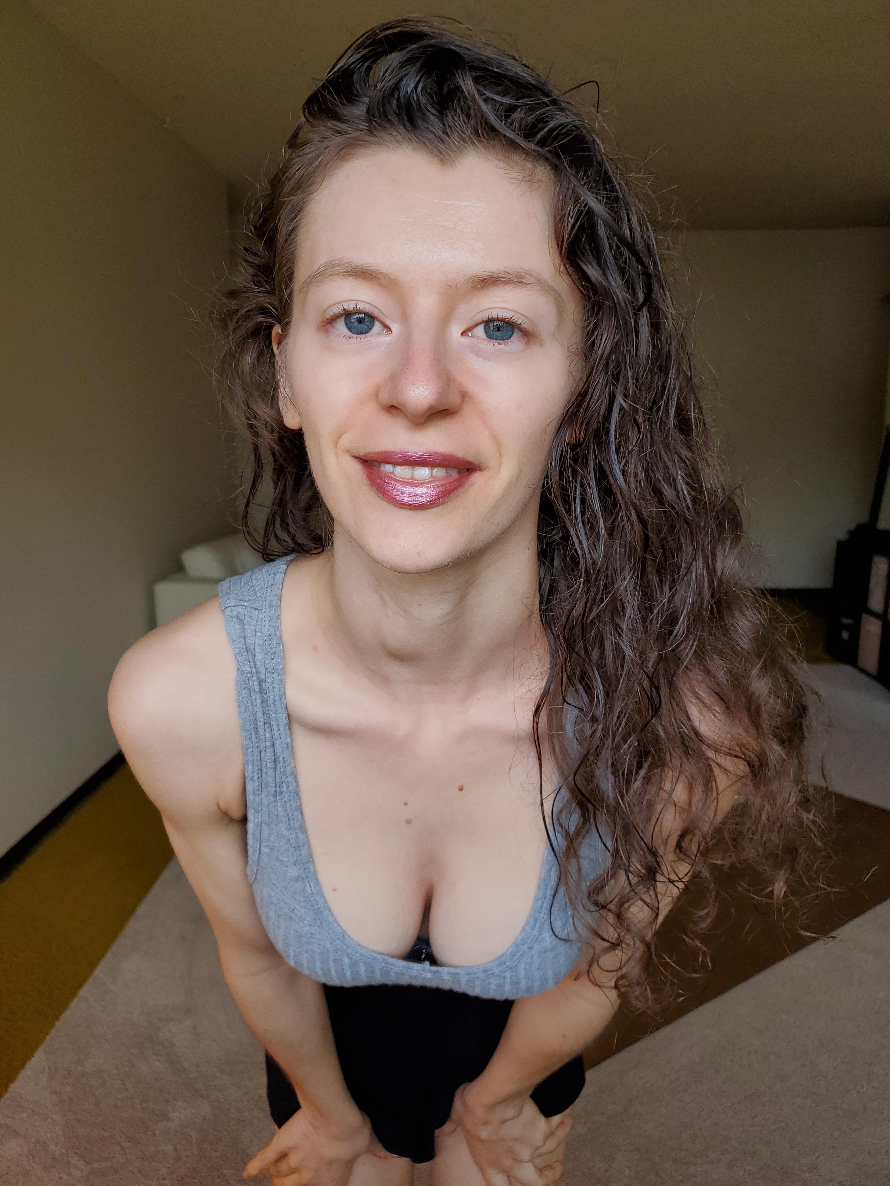 Happy Monday 💞 | Scrolller