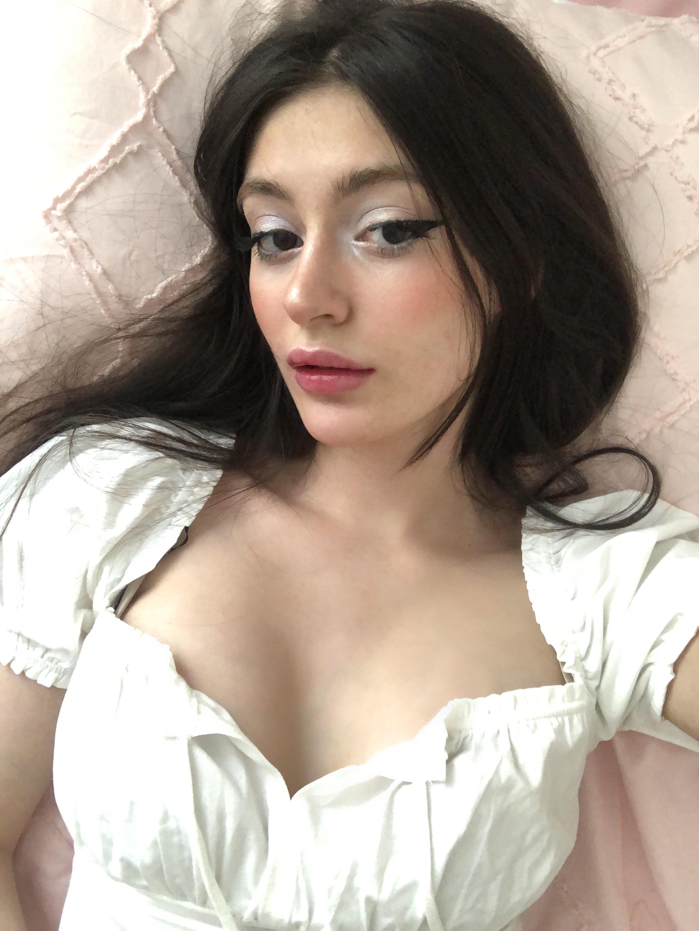 Happy Monday | Scrolller