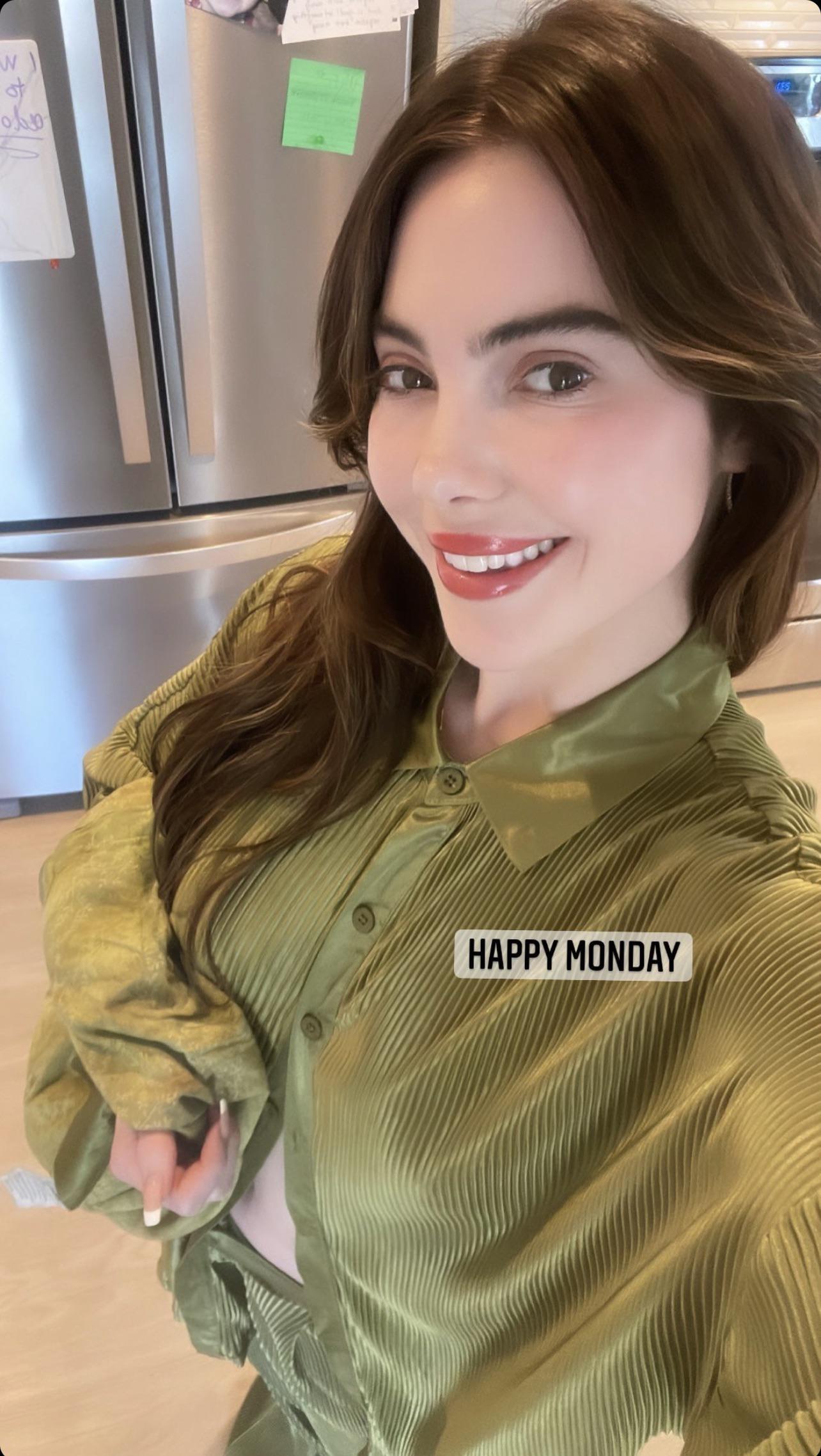 Happy Monday | Scrolller