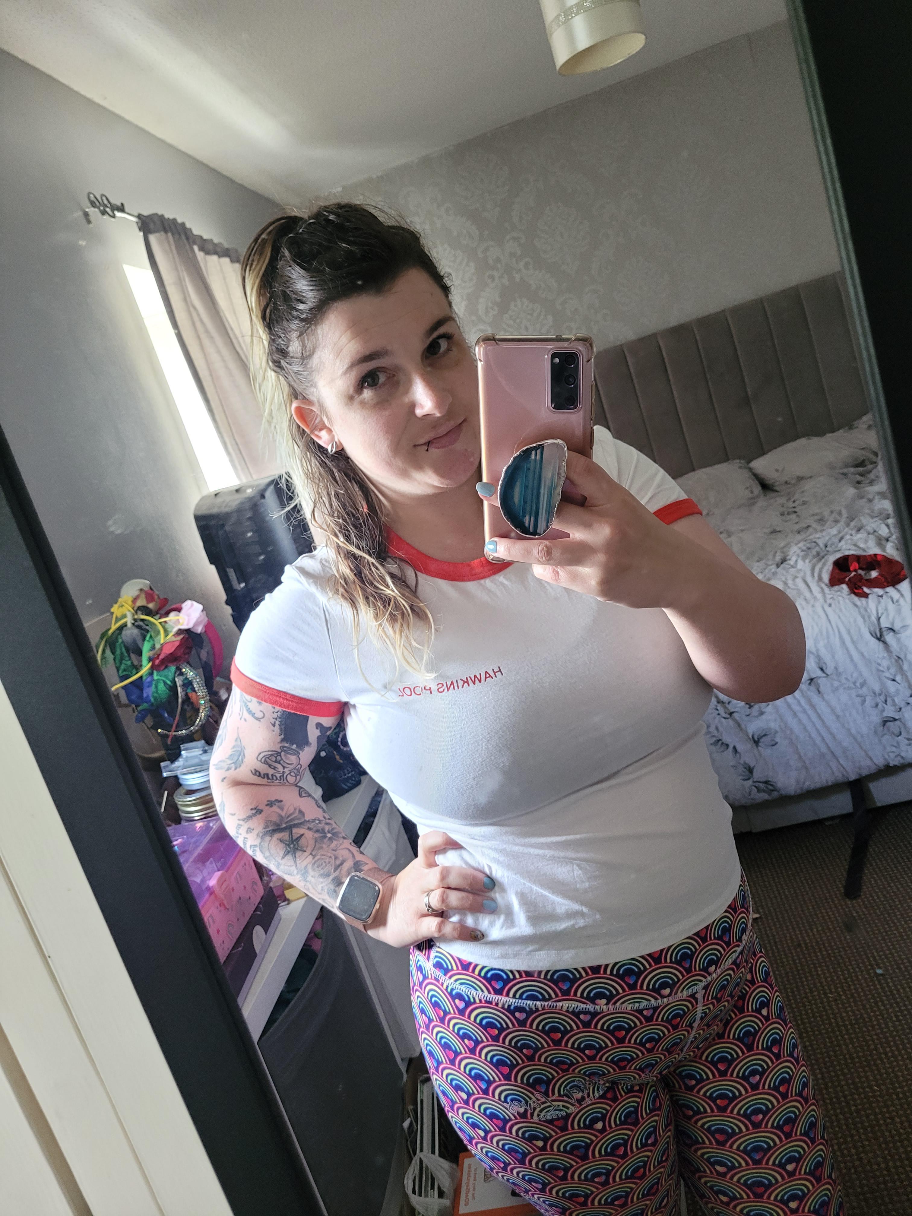 happy stranger things day 💓 | Scrolller