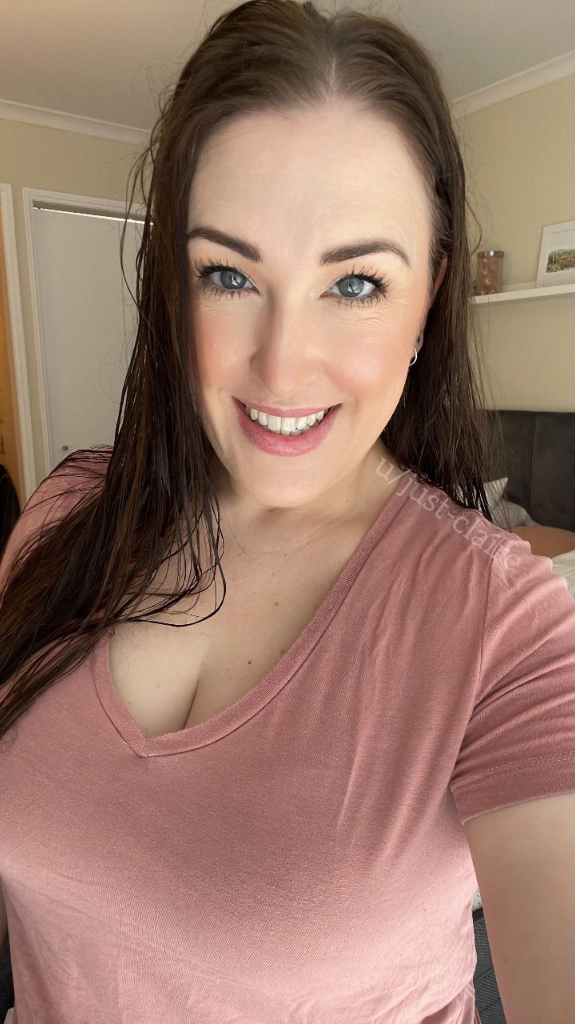 Happy Sunday ☀️What do you call it when a group of apes starts a company? …. Monkey business ...