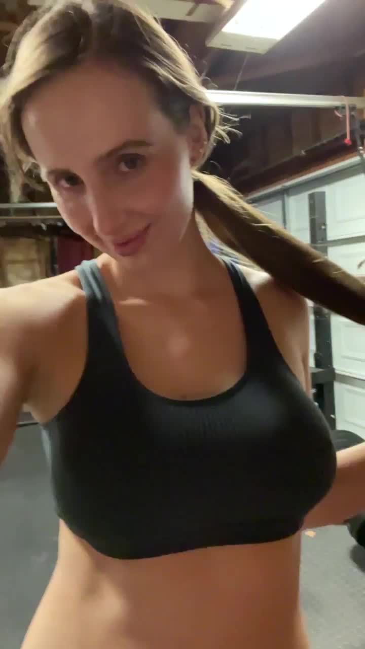 Have a Memorial Day treat from me💚 | Scrolller