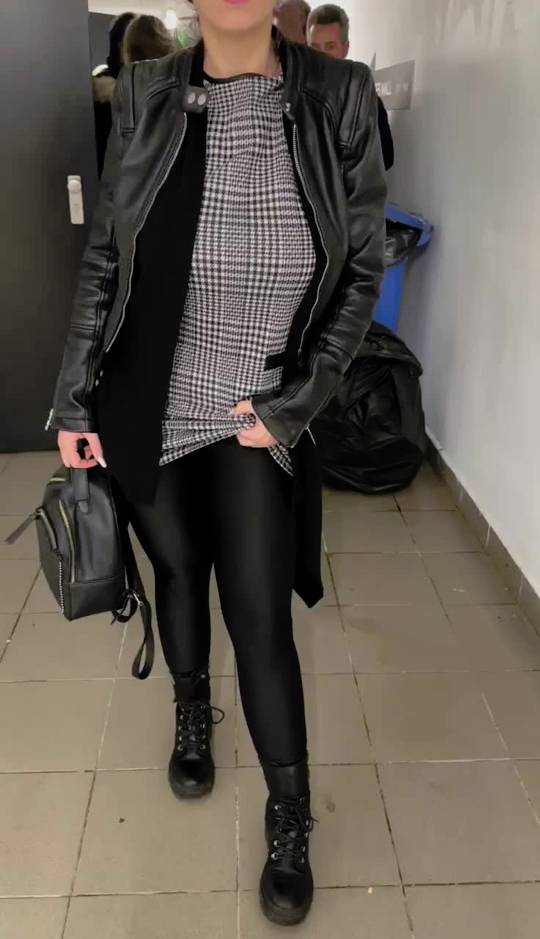 Having a blast in the crowd | Scrolller