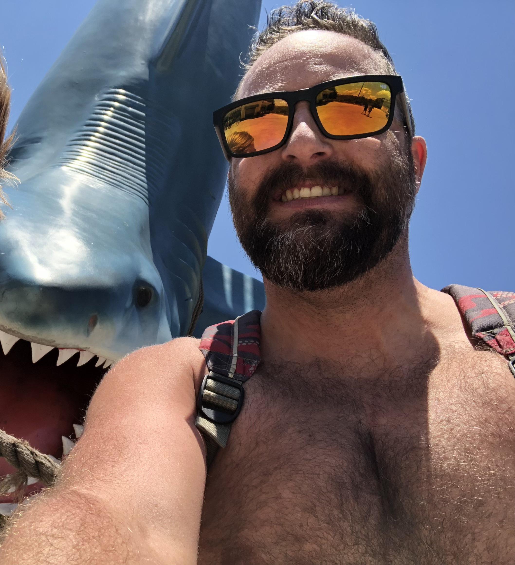 Hello 💦 | Scrolller