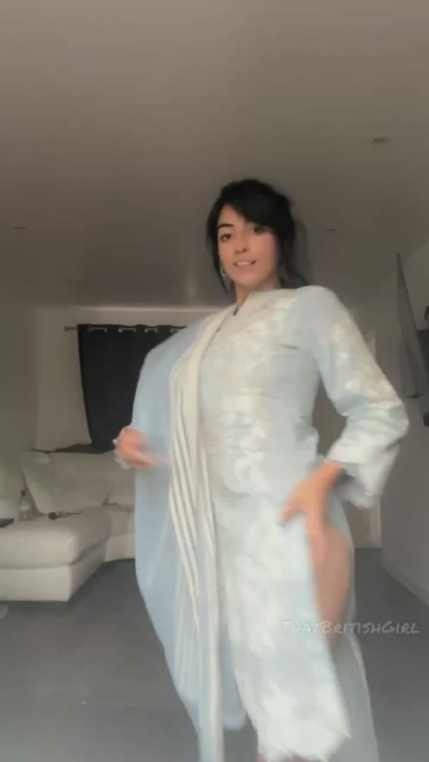 Help me take my kameez off? 🤭 | Scrolller