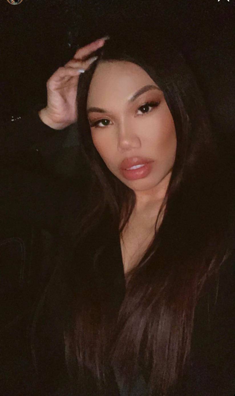 Her face is perfect, love her lips | Scrolller