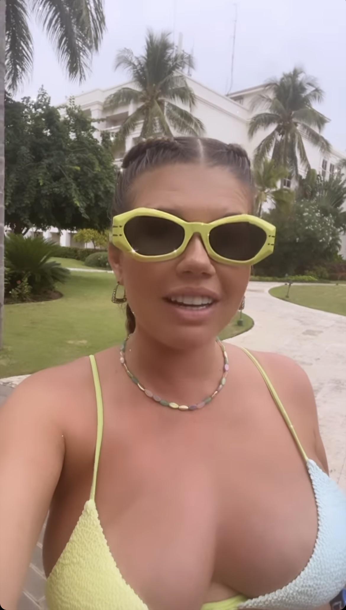 Her Mommy Milkers are getting so big! | Scrolller