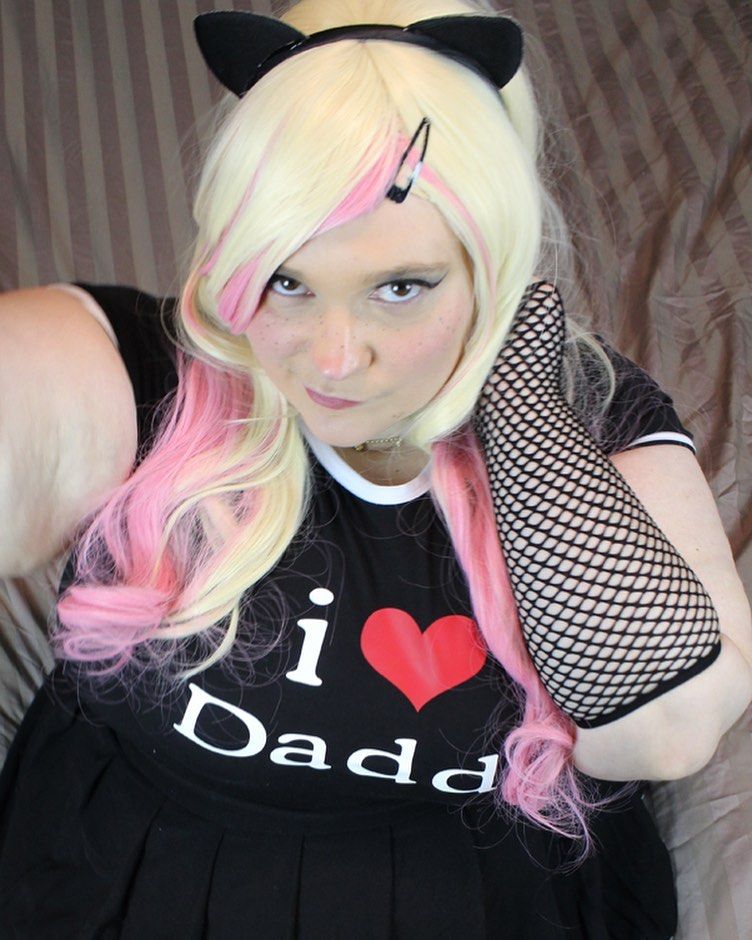 Here is me as a Bratty Daddy's Gurl | Scrolller