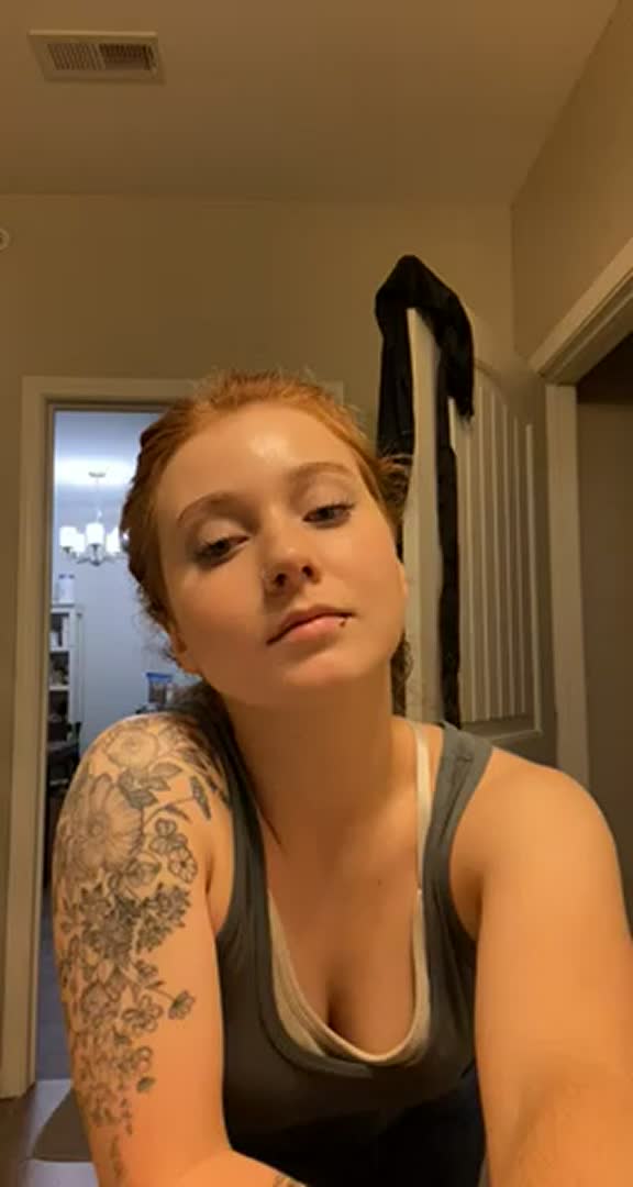 Here’s a quick flash before I get in the bath☺️ | Scrolller