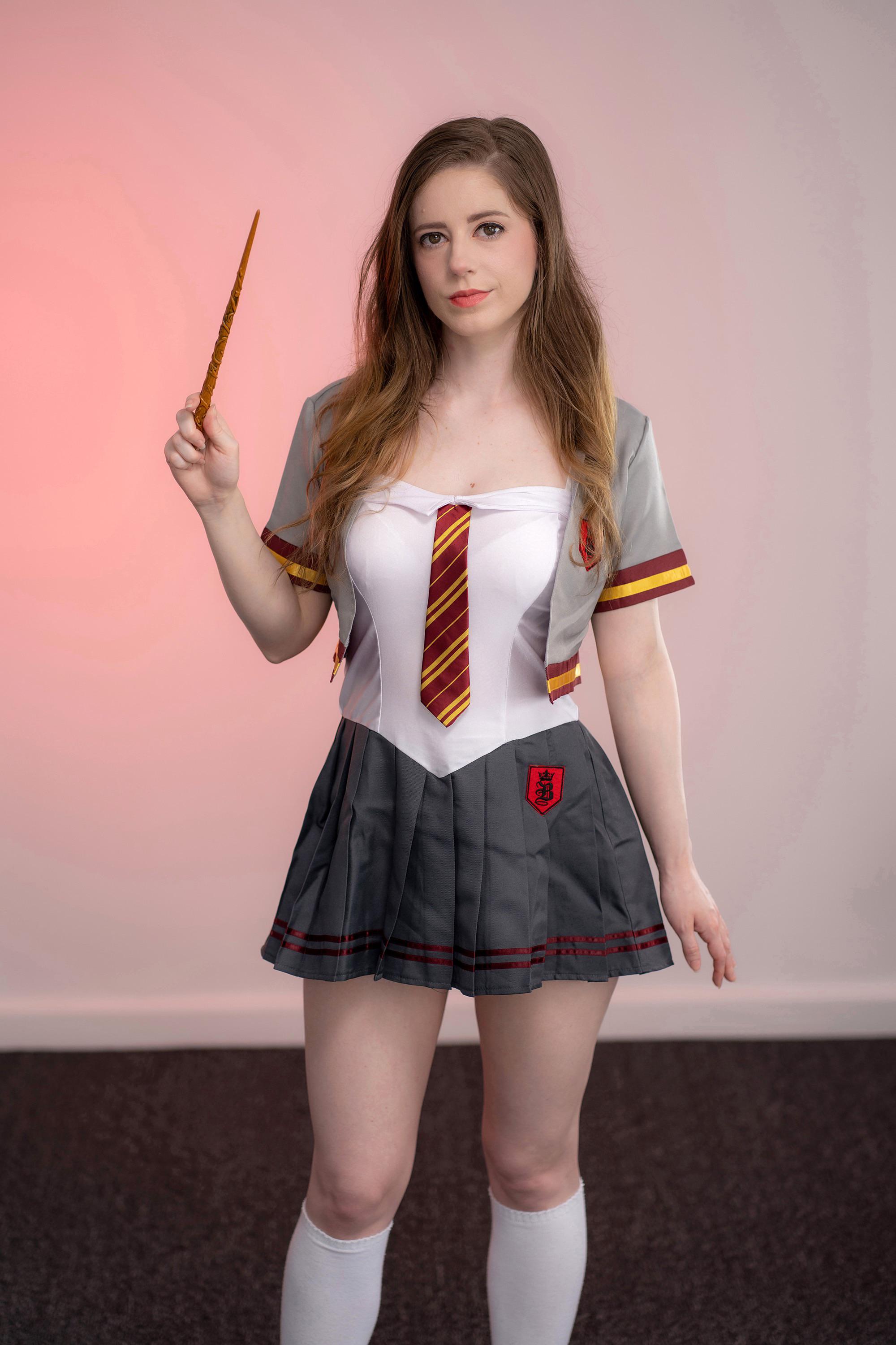 Hermione Granger (harry potter) by Ellie Rae | Scrolller