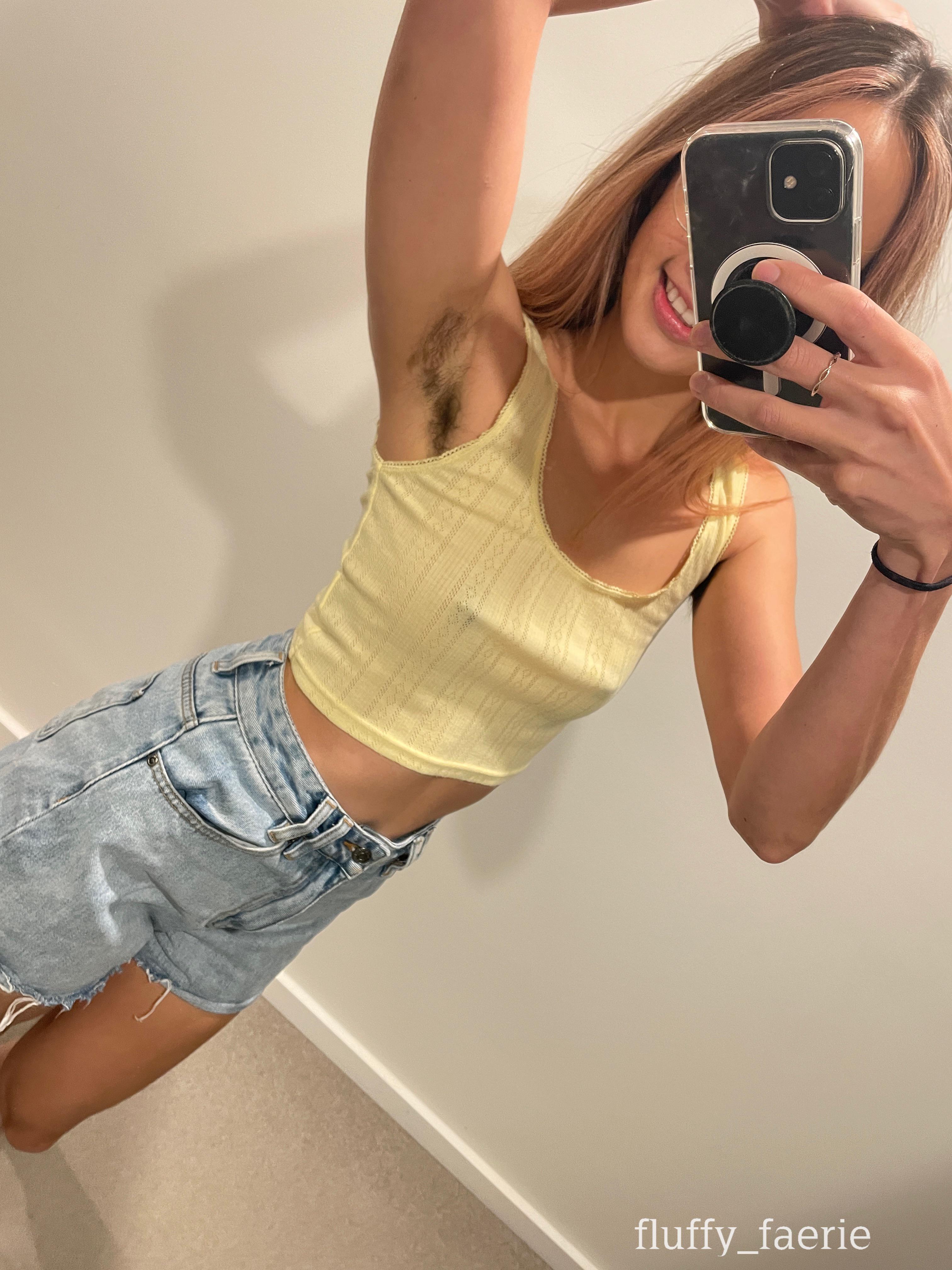 💖 Hi i’m Mia! Thx for having a look at my page. Post any questions you have here. 💖 | Scrolller