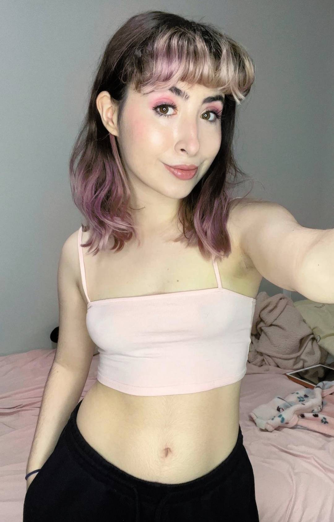 hi, it’s been a while ️still braless as always | Scrolller
