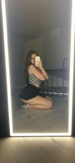 hi lol!!! i need friends :( | Scrolller