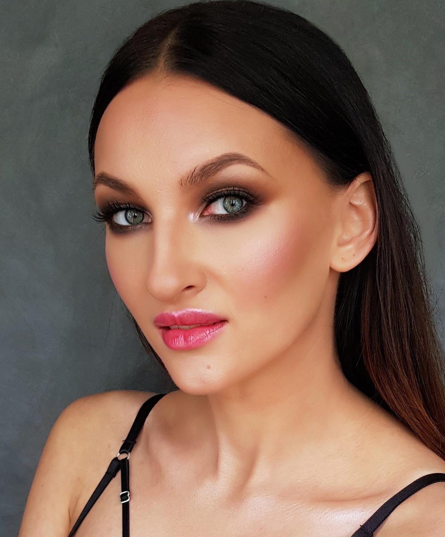 Highlights | Scrolller