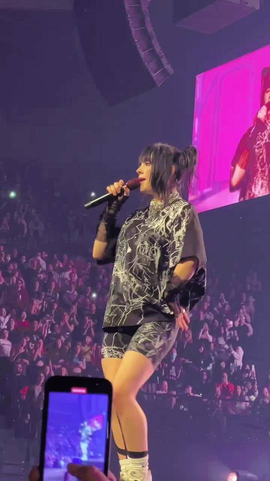 Hip Sway | Scrolller