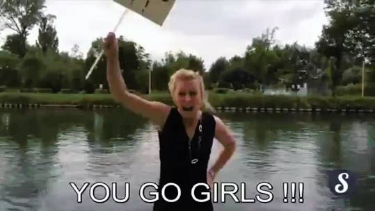 HMC While I'm waaaaay too cool! | Scrolller