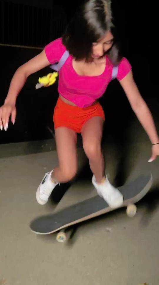 A treat for everyone who saw me skating on tiktok ️️ | Scrolller