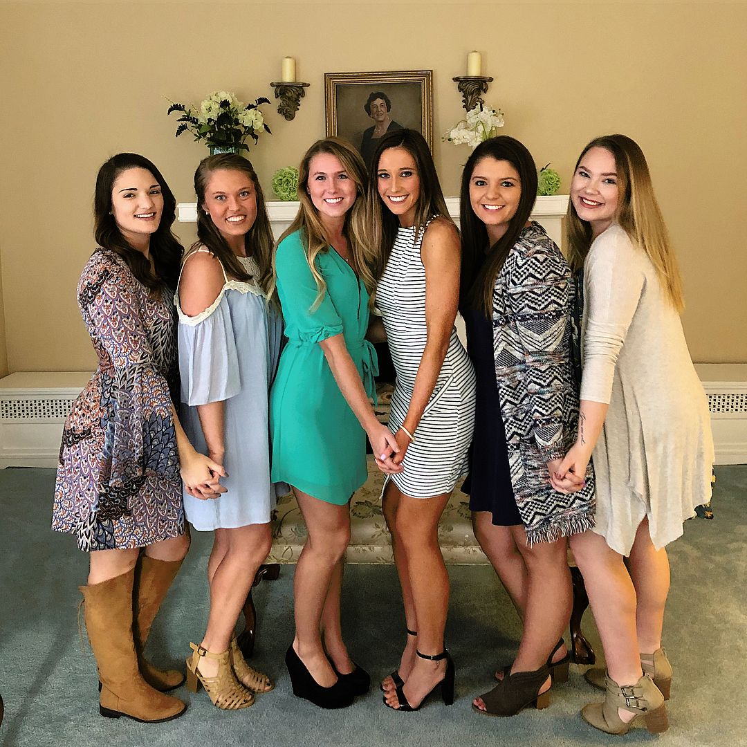 Holding Hands | Scrolller