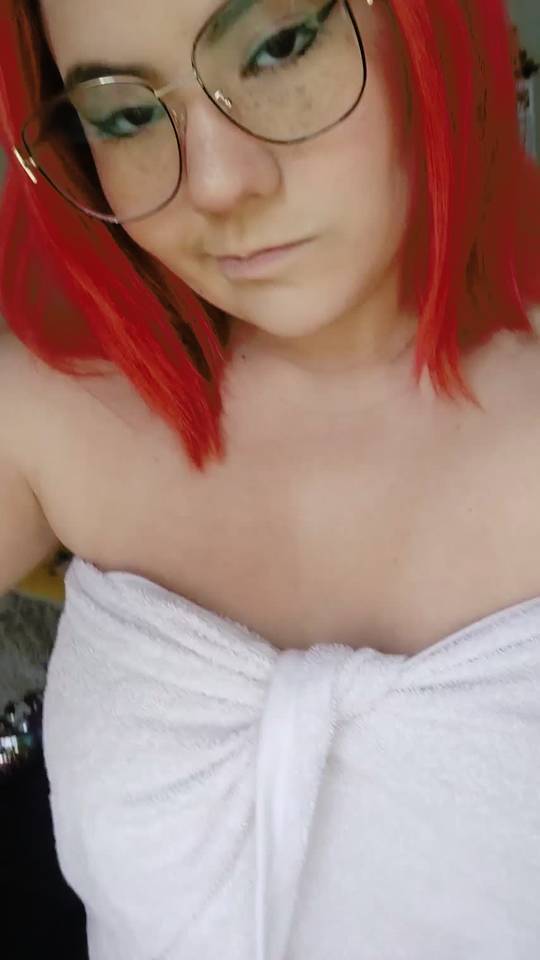 Hope U Like Glasses And Freckles 🙈 Scrolller