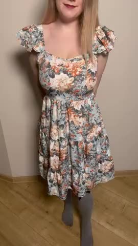 Hope you like easy access dresses. | Scrolller