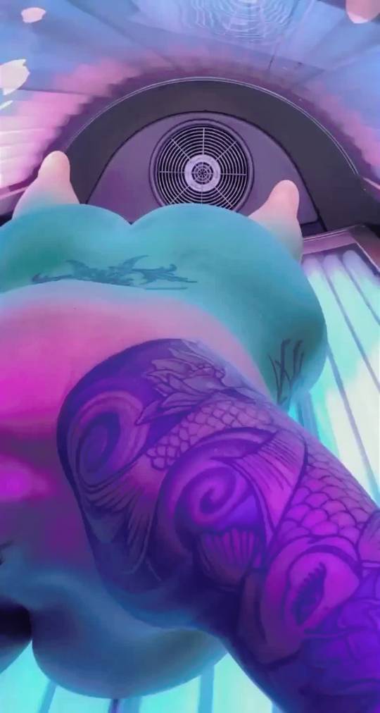 Hope You Love The Tanning Bed Lighting As Much As I Do Scrolller