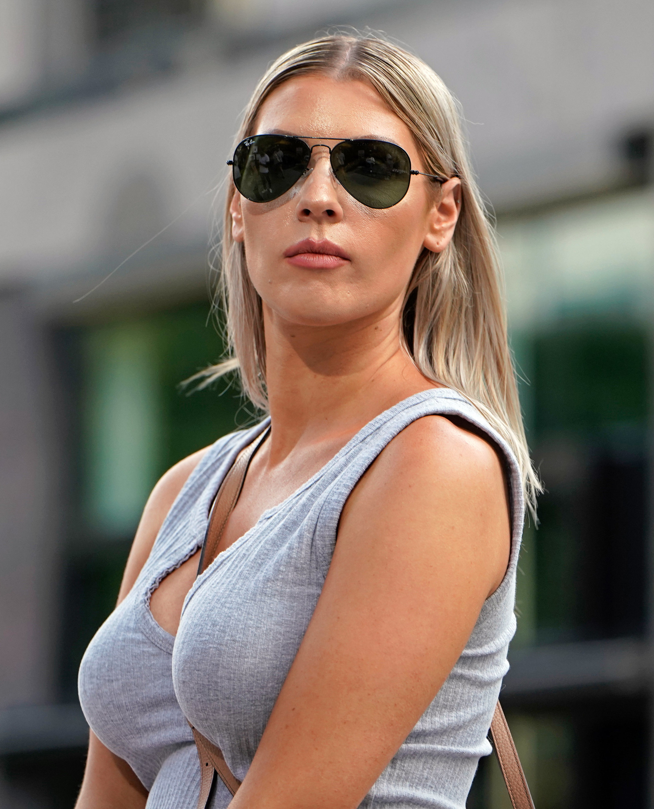 Hot Blond with nice Tits | Scrolller