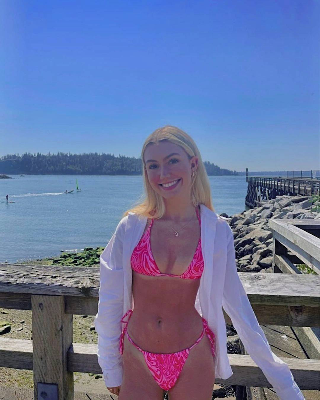 Hot in Pink (IKTR) | Scrolller