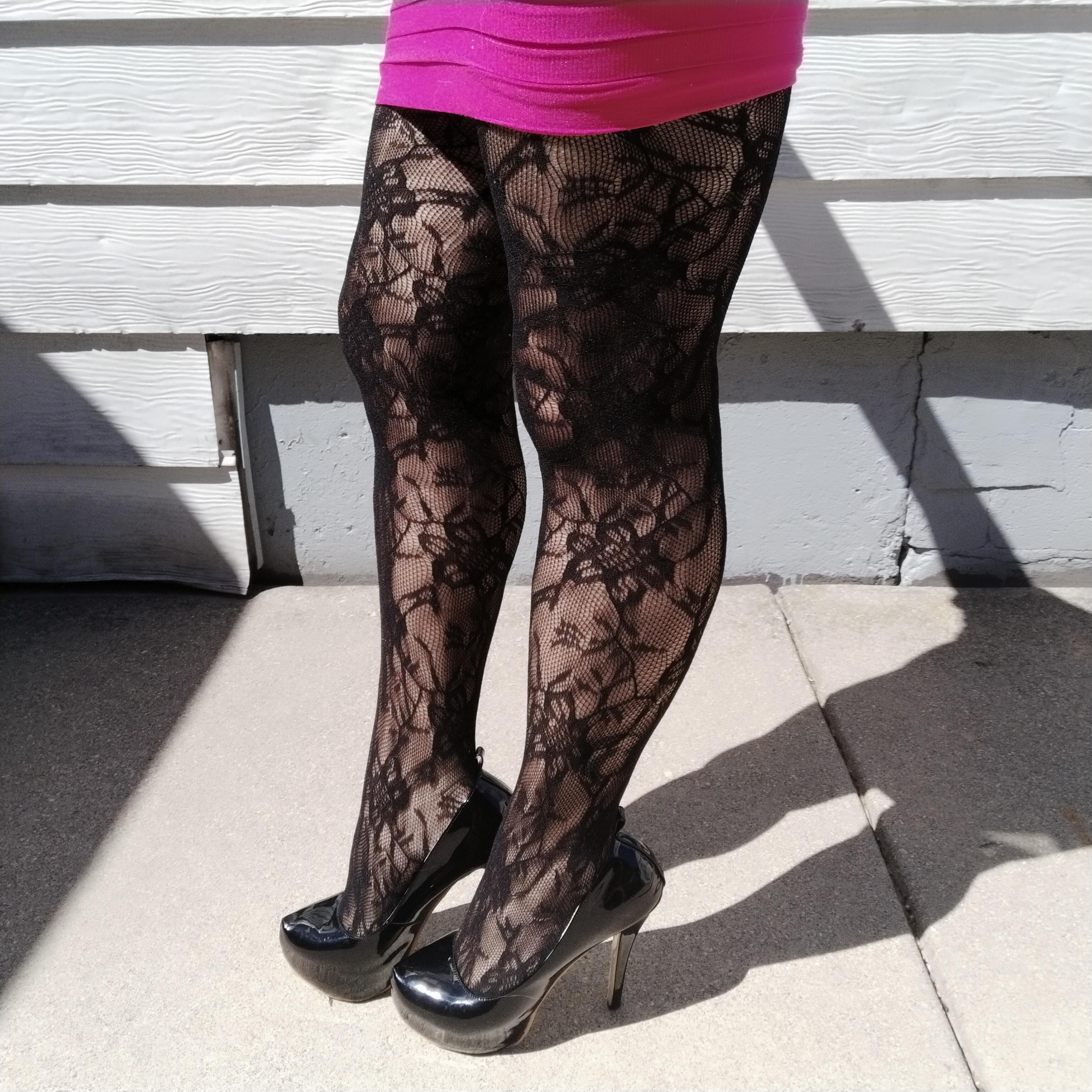 hot pink | Scrolller