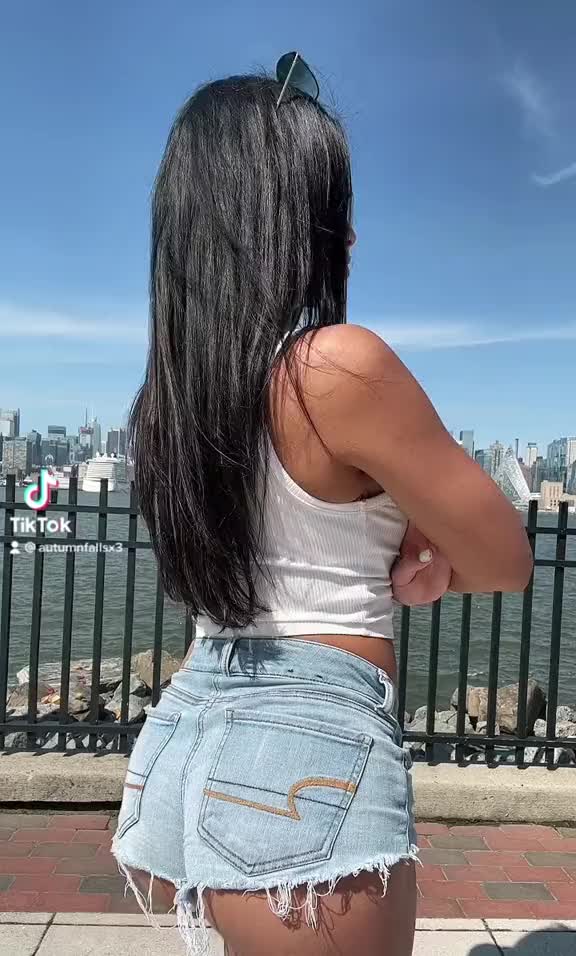 Hottie Scrolller
