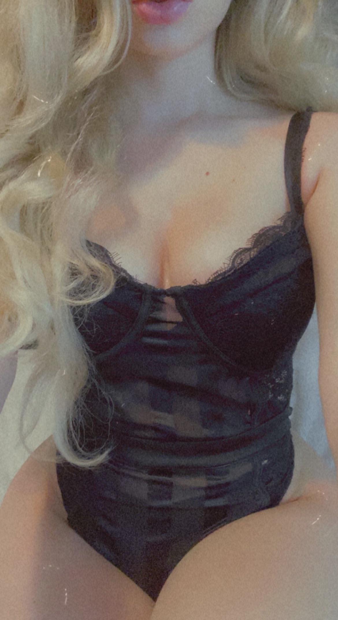 Hourglass bod | Scrolller