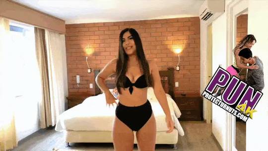 How Can Natalya Crush Your Balls? Ideas wanted, so be specific ;) | Scrolller