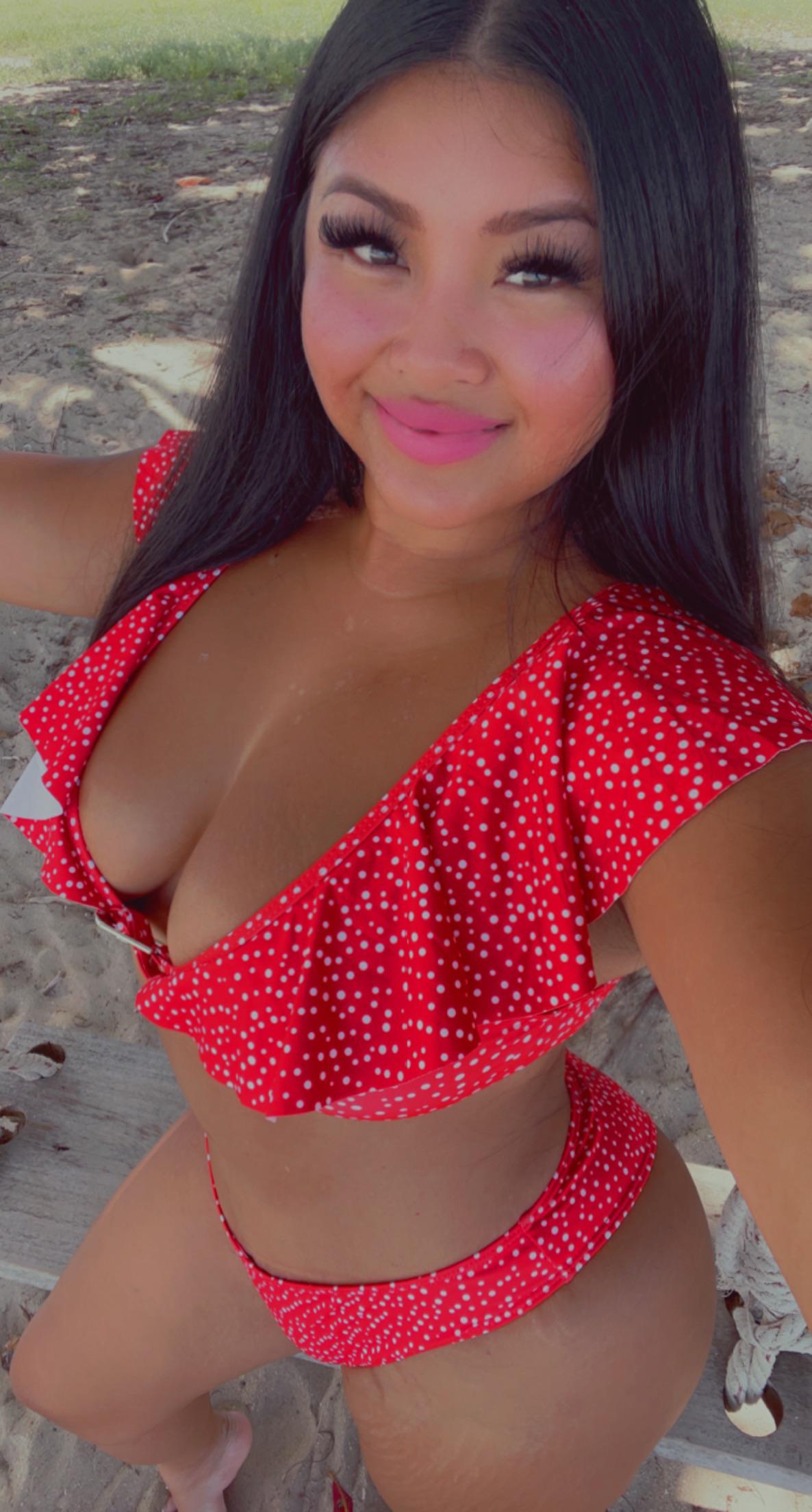 How do I look in this red swimsuit? | Scrolller