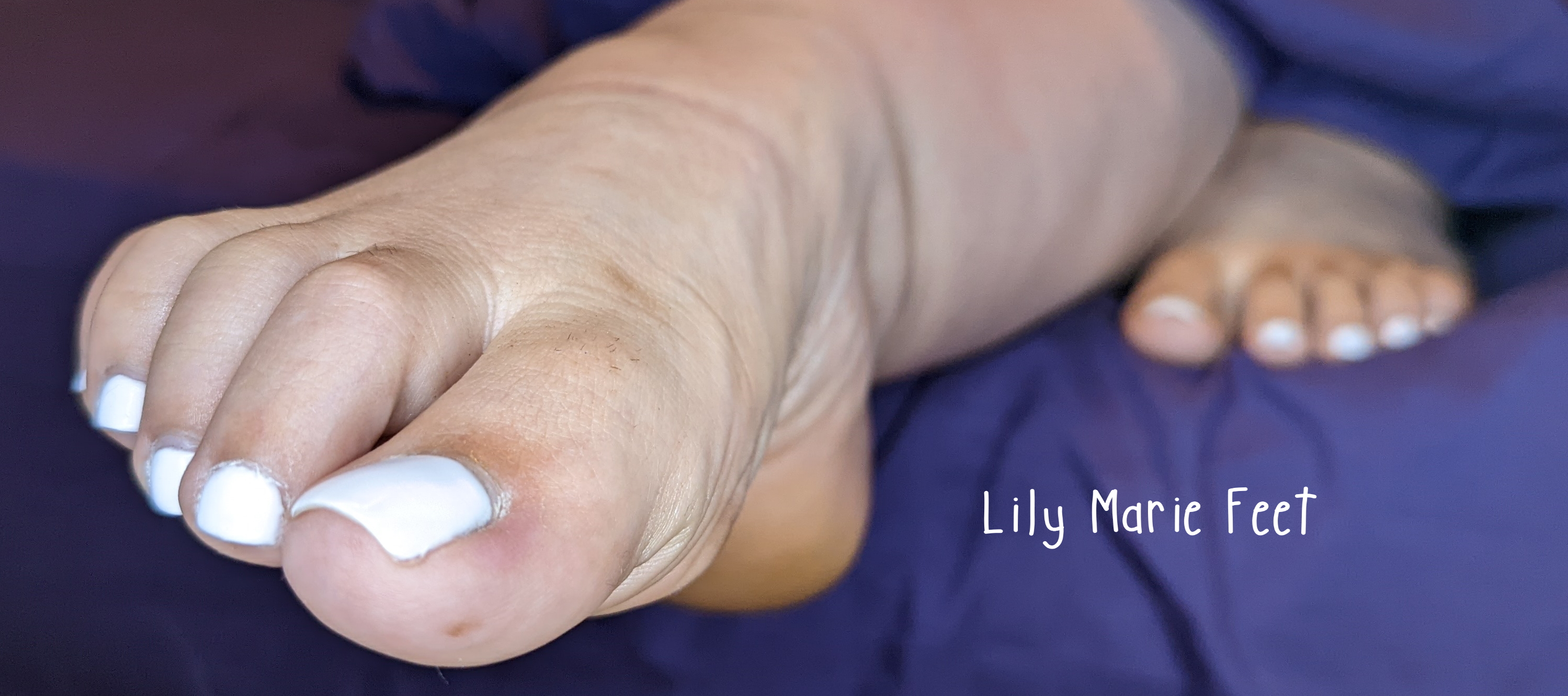 How do we feel about my pointed toes? | Scrolller