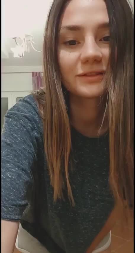 How much love can a girl get here? | Scrolller