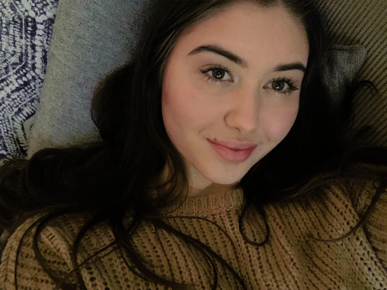 How’s everyone’s Monday evening? ☺️ | Scrolller