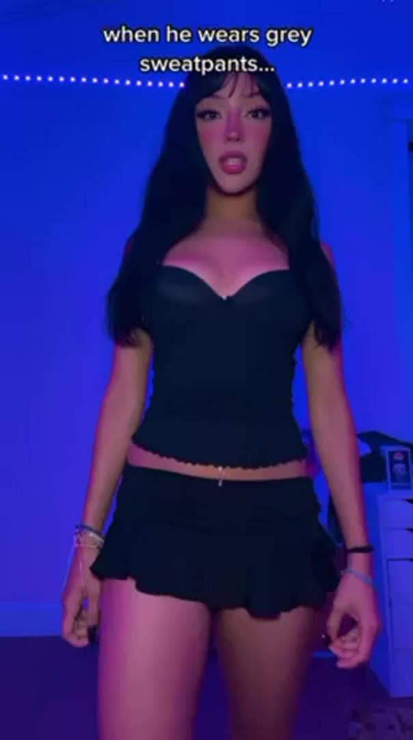 I can’t help myself 😂 | Scrolller